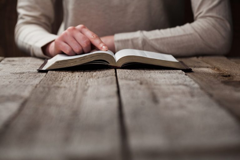 How to Read the Bible Chronologically | Books of the Bible in ...